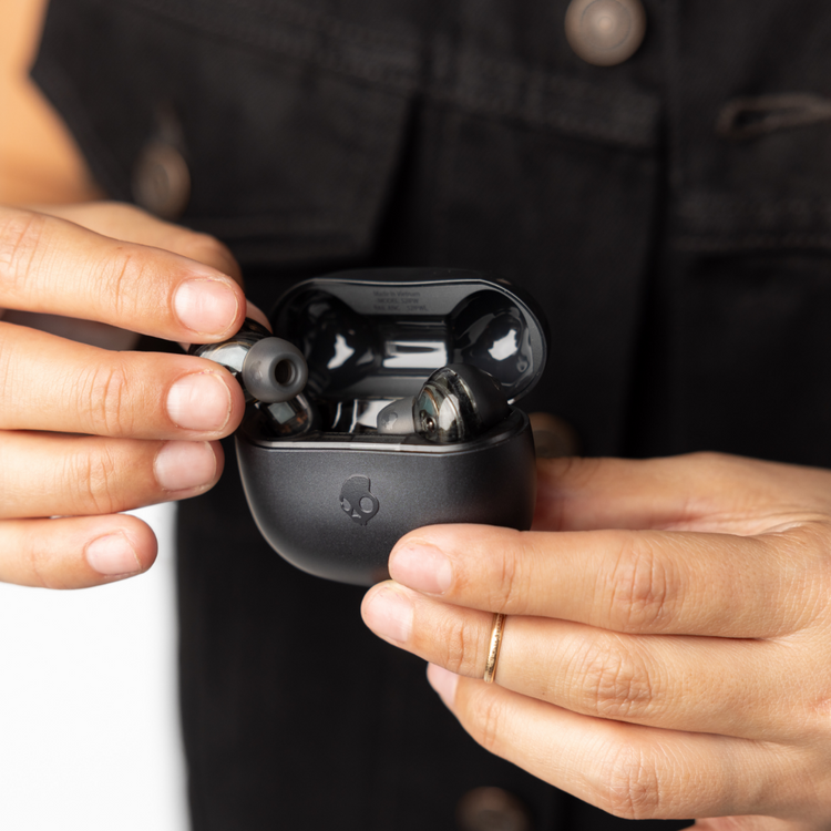 Shop Noise Cancelling Earbuds | True Wireless Earbuds with Active Noise ...