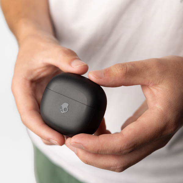 Rail - True Wireless Earbuds | Bluetooth 5.2 | Built-in Microphone ...