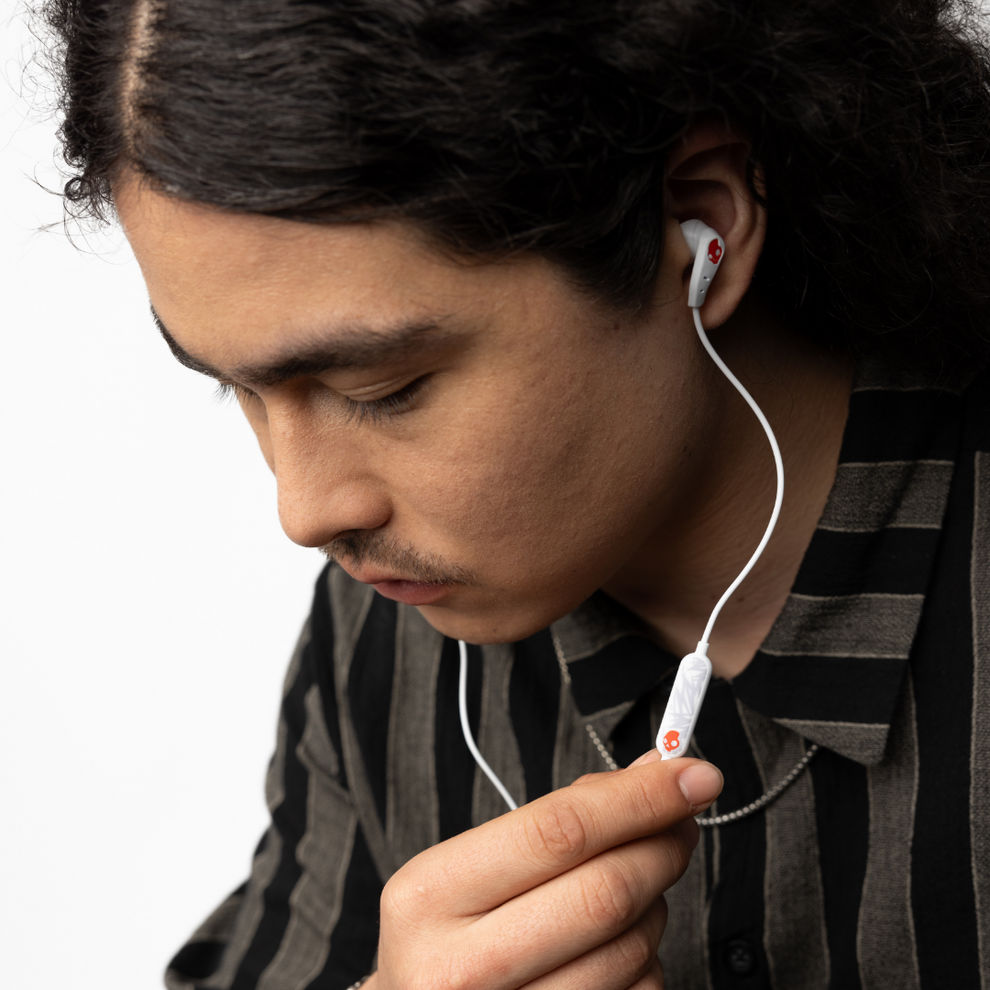 Set - Wired USB-C Earbuds | Built-in Microphone | Sweat & Water Resistant